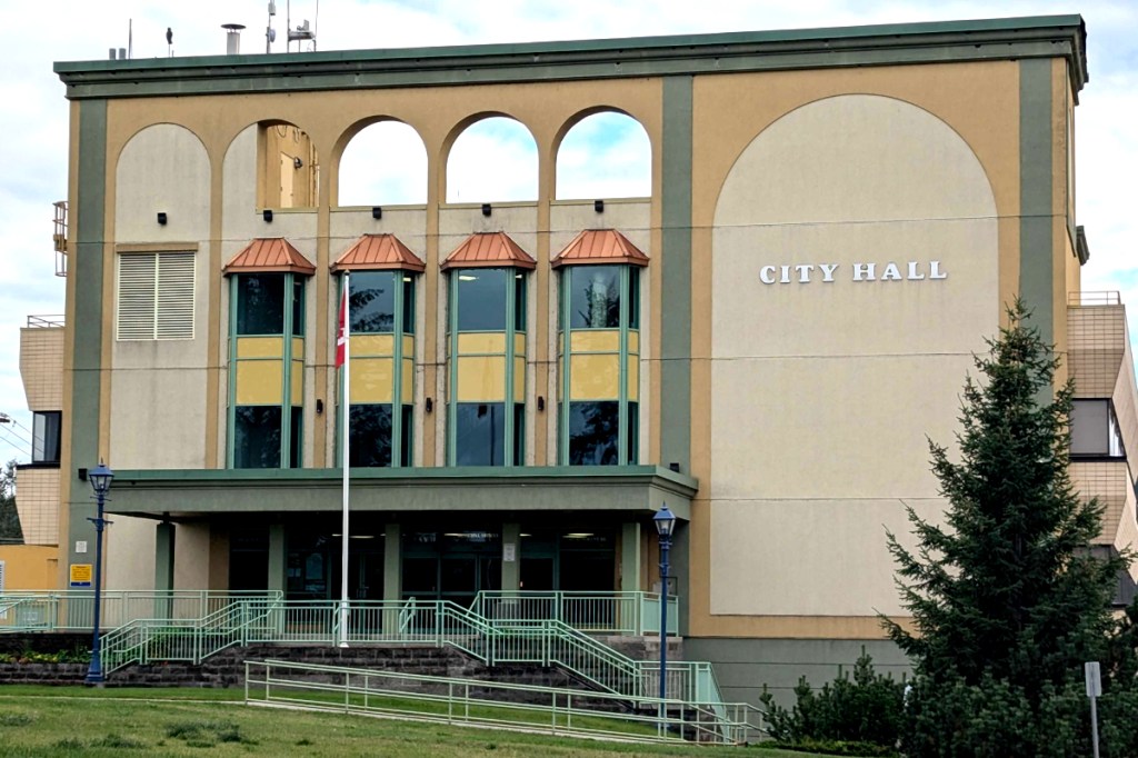 Quesnel Council: Paving and neighbourhood assocations | Quesnel Cariboo Observer